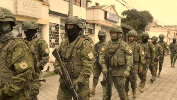 Liberan a 150 rehenes en 7 cárceles de Ecuador luego de motines ...